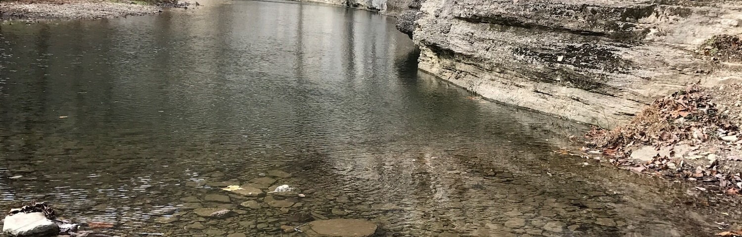 Thanks to my friend of mine who's recommended me to this spot easy hike short walk to get there