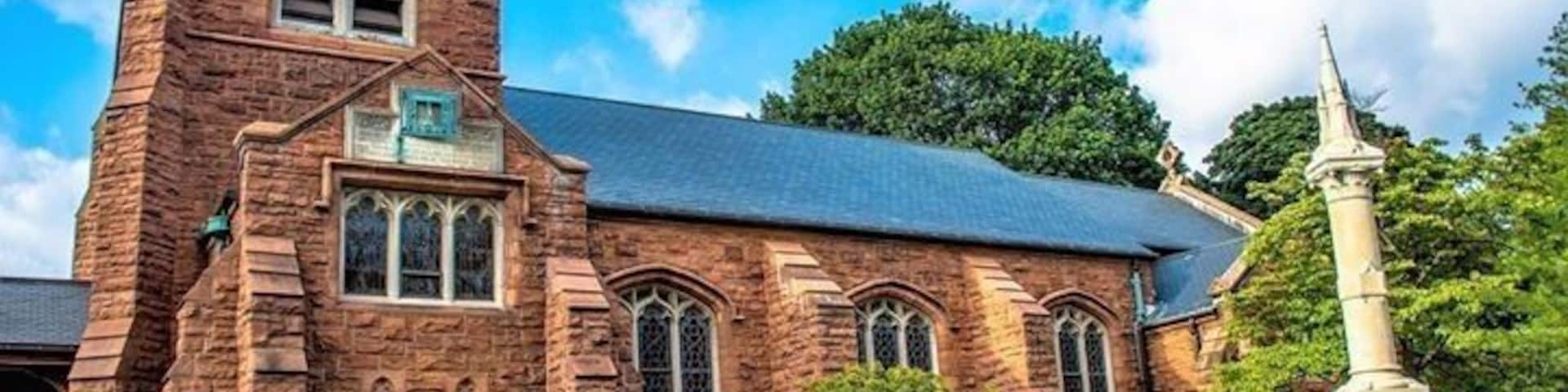 A one of a kind cemetery... Dedicated in 1831 and set with classical monuments in a rolling landscaped terrain. Part cemetery and part Park!!