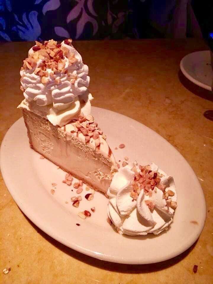 Cheesecake lover... i forgot the name, it was suggested by the person attending to us during my Birthday and it was so good!!! #GoodEats photo contest