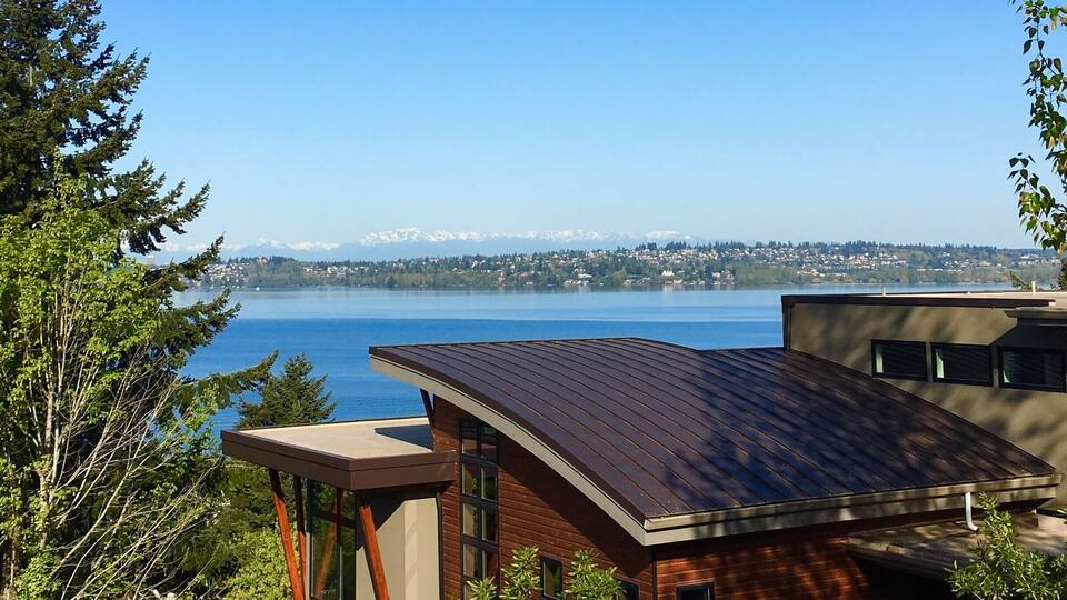 A 5.75-mile corridor through the heart of Kirkland and the first improved section of the Eastside Rail Corridor. #bikeexpedia