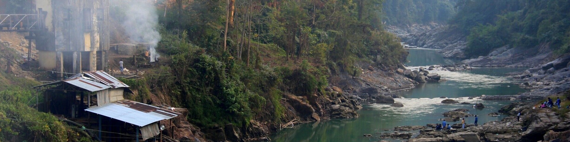 A beautiful place for friends' hangout.
#picnic #season #winter #cold