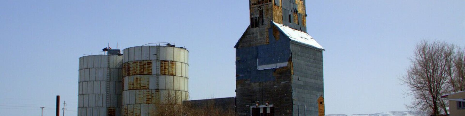 Great little town, that is famous for its Chilli.
This town needs help so please stop off and spend some money at the soda Fountain #snow