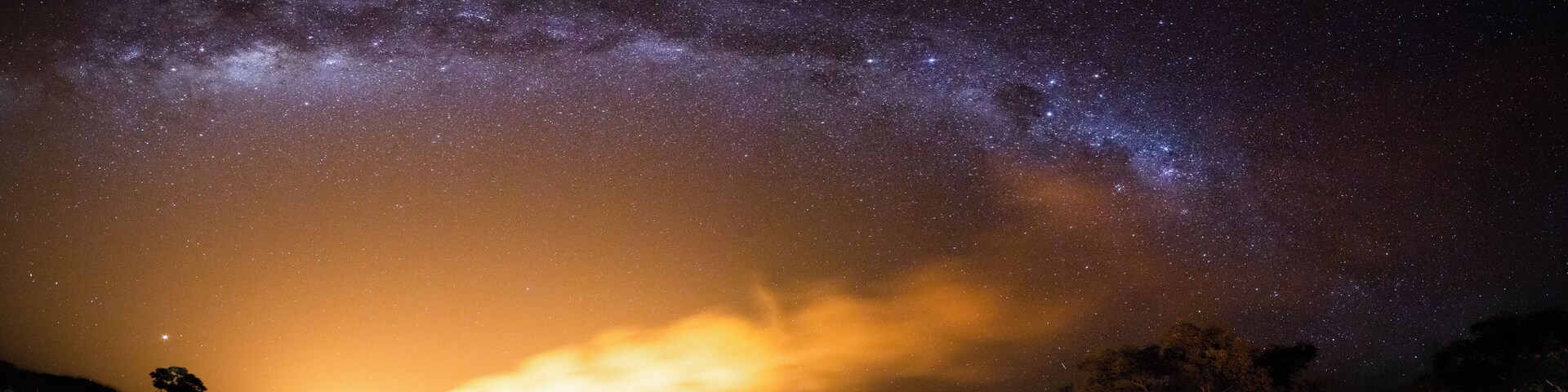 Australian Bush Road Trip: A massive bushfire approaching our campsite. This is a 15second exposure panorama. All in camera, no compositing.
·
·
·
·
·
·
·
·
·
#firefighter #fire #desertliving #travelphotography #nightlife #night #desert #nightingale #australianshepherd #deserts #stars #australia #starsign #nightmare #travelgram #desertlife #photography #desertphotography #zodiac #instatravel #nightphotography #travel #australiagram #travelling #starsigns #aussie #bvsquad #westaustralia