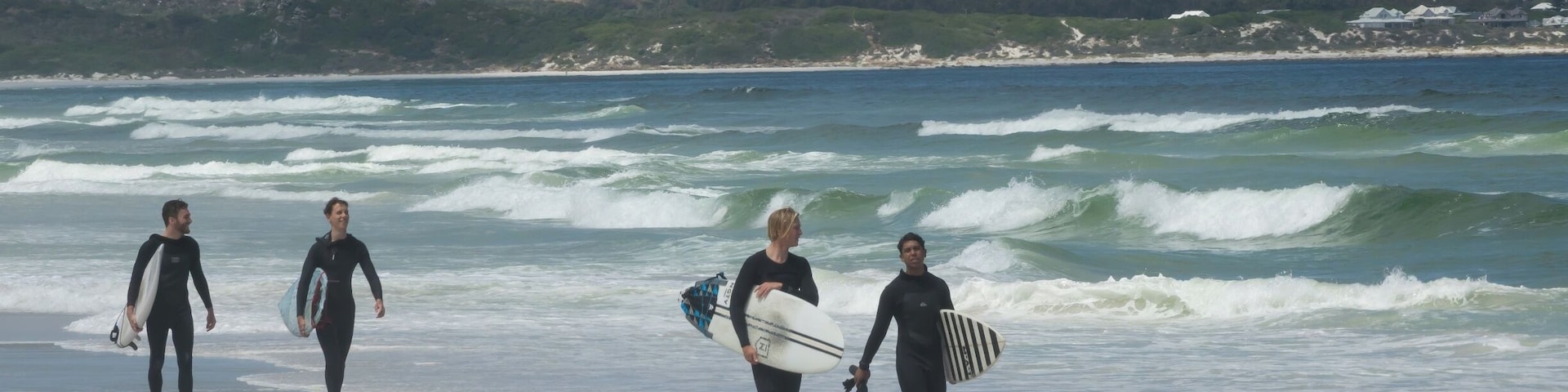 Where: Nordhoek Beach, Capetown, South Africa
When: 20161128, 11:21
Camera: Sony Cybershot DSC-RX10 III ISO: 64
Lens: 206 mm
Aperture: f/9
Shutter speed: 1/1000 second Comments: Surfers after a session