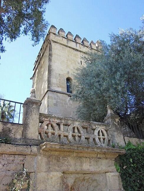 The guard tower of the Alcazar, home and fortress to King Alfonzo V. The view from the top of the tower is really great. There's not a lot to see inside the building.
But do NOT miss the gardens ... 
https://davenotravels.blog/