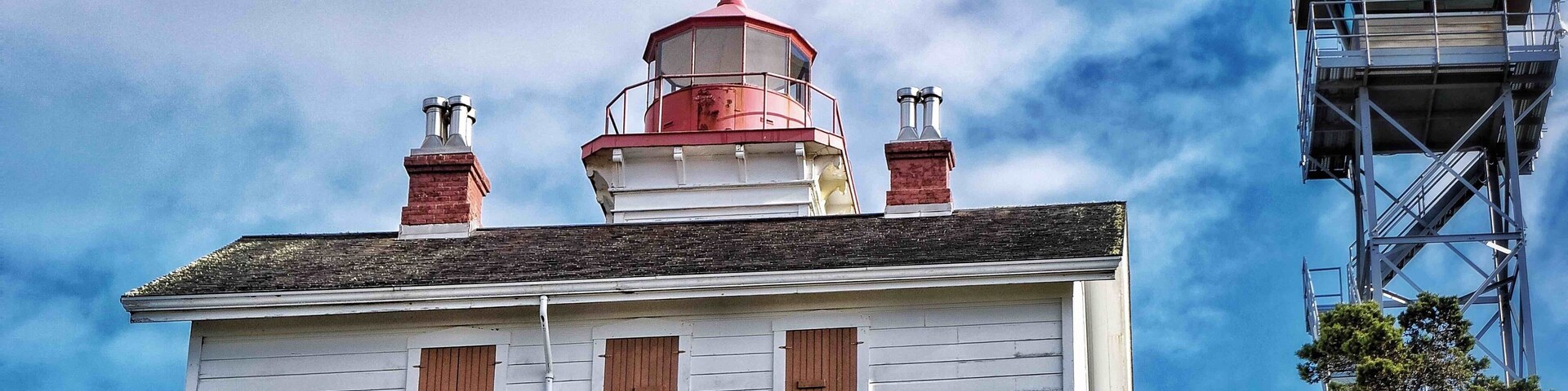 A cute little lighthouse in Newport Oregon #yaquinabaylighthouse