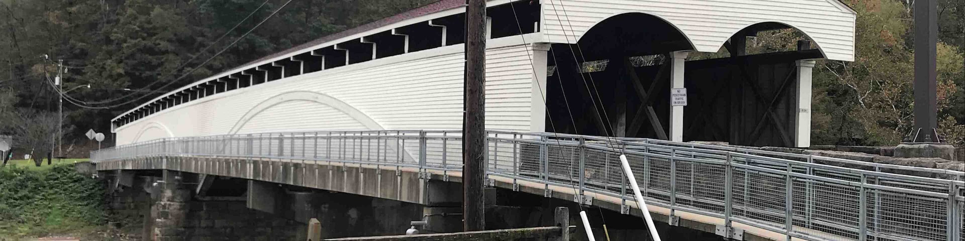 Only 2 lane covered bridge I ever saw.
