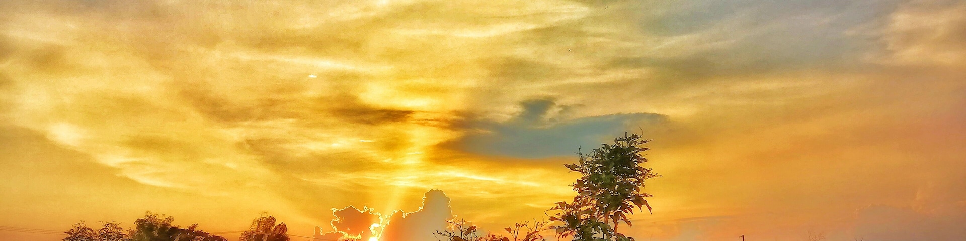 I was driving home when I saw this sunset view.